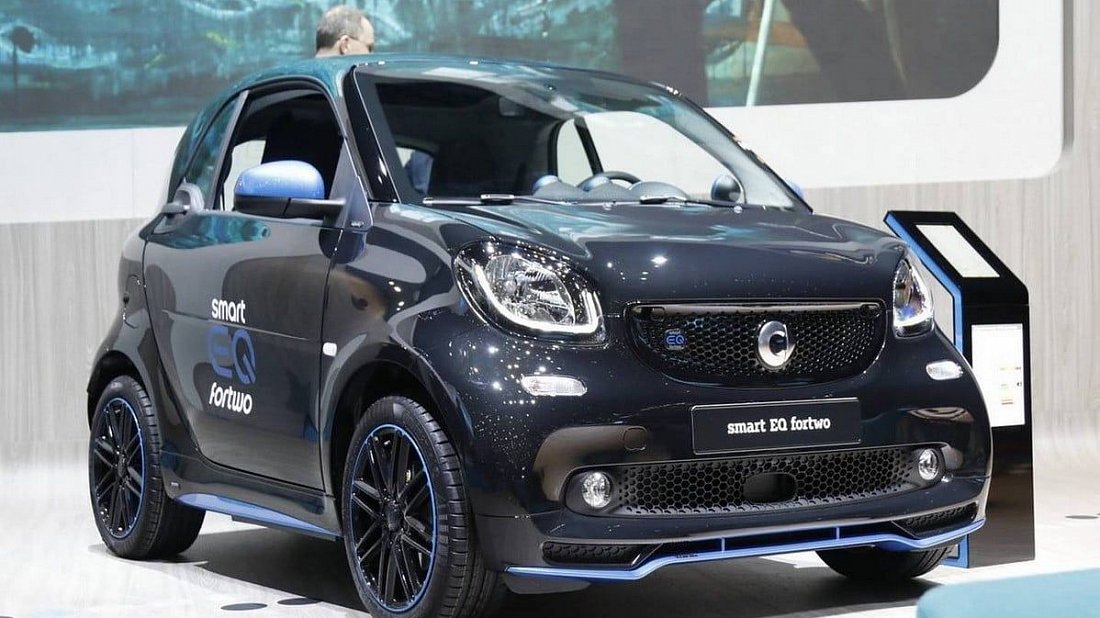 Smart EQ fortwo coupe Electric Vehicle Guide